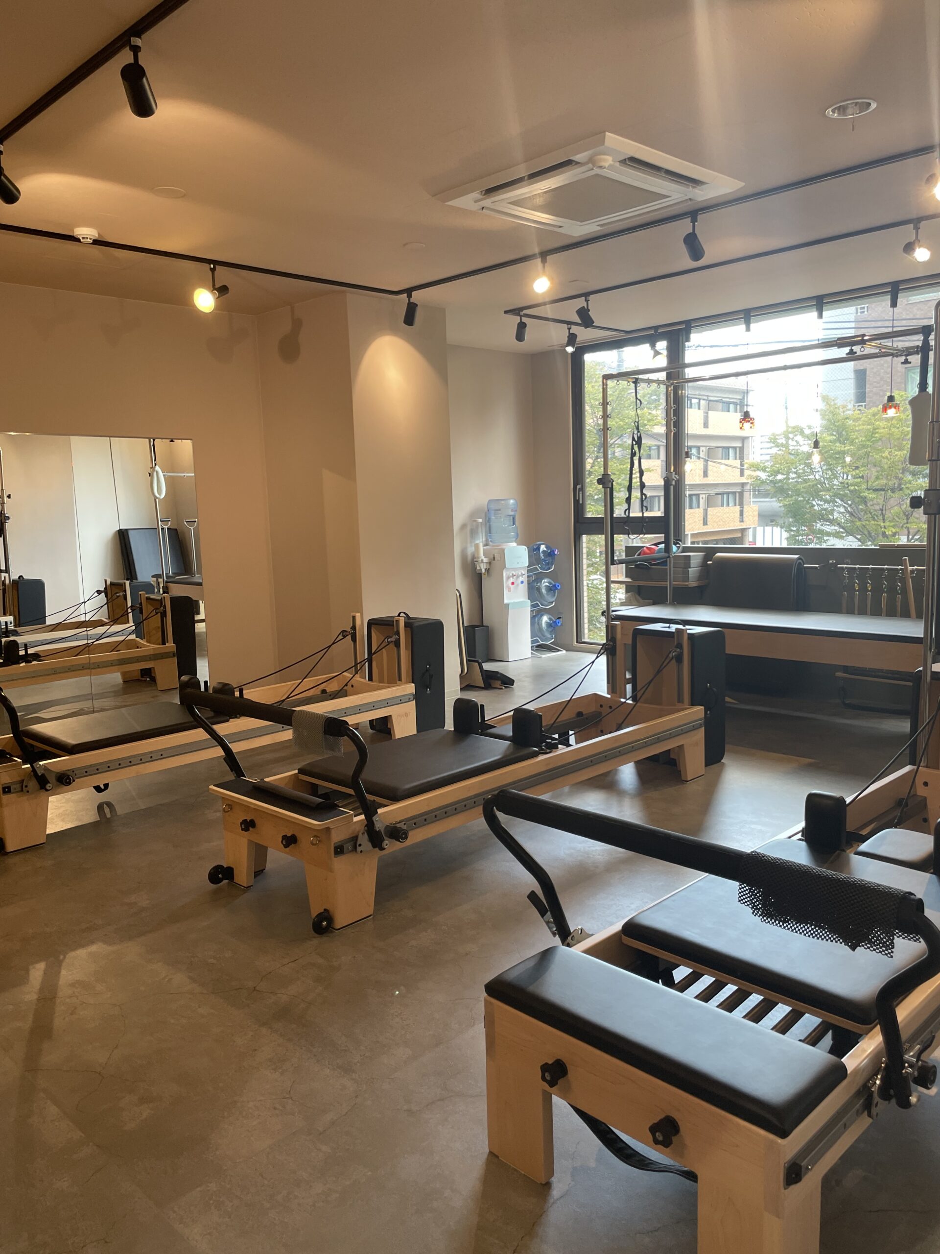 Saga Stn. – PILATES STATION LIGHT